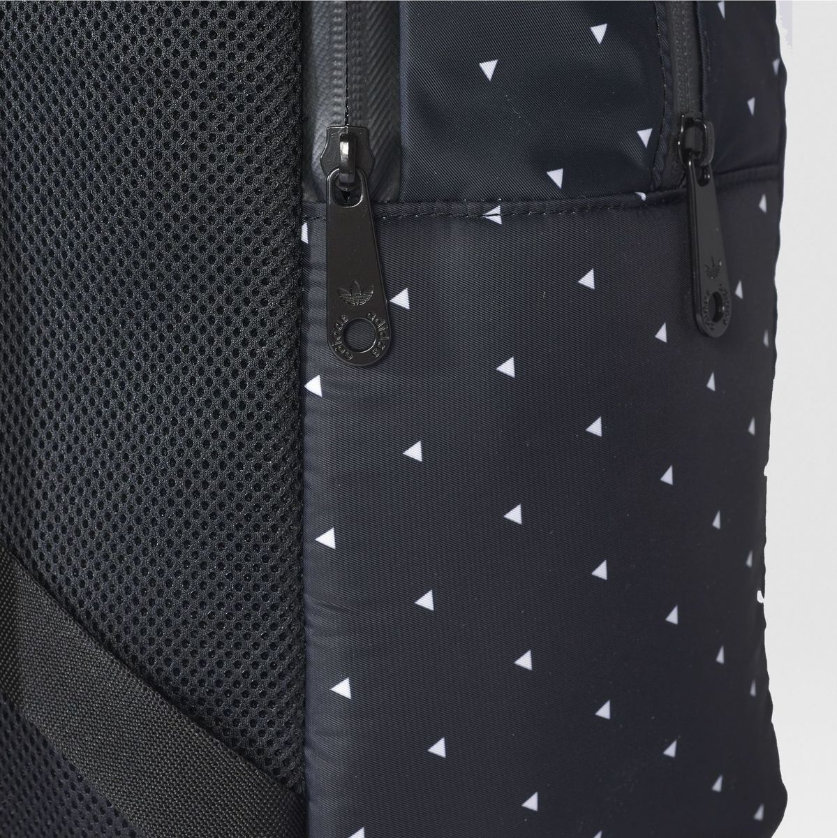 HKDOTBUY - 日本adidas X PHARRELL WILLIAMS HU ADV BACKPACK